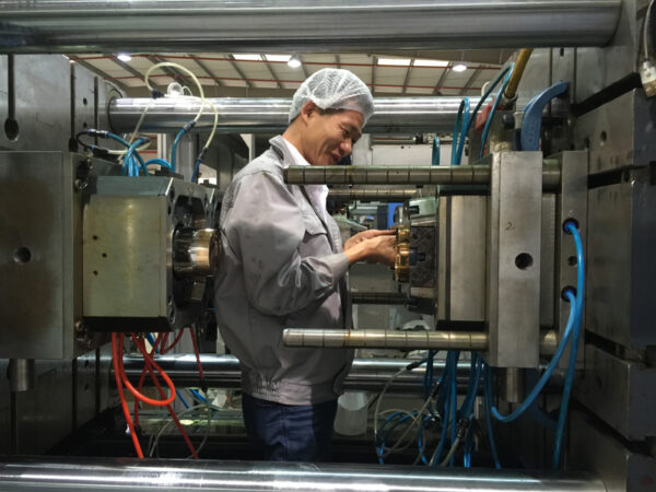 Maintenance of Injection Molds: A 10-Step Guide - FOW Mould