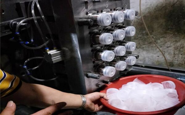 PET Injection Molding Basic Conntents - FOW Mould