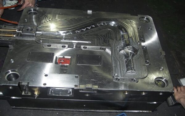 Gas Assist Injection Molding Guide(2025) - FOW Mould