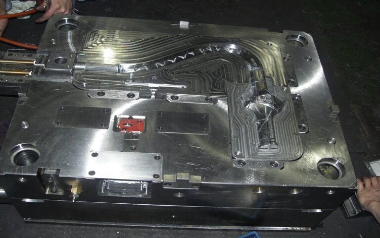 Gas Assist Injection Molding Guide(2025) - FOW Mould