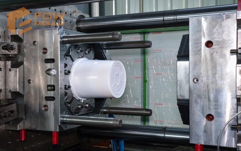 Polypropylene vs Polycarbonate:Main Differences - FOW Mould