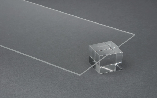 Plexiglass vs Acrylic ：What's The Difference? - FOW Mould