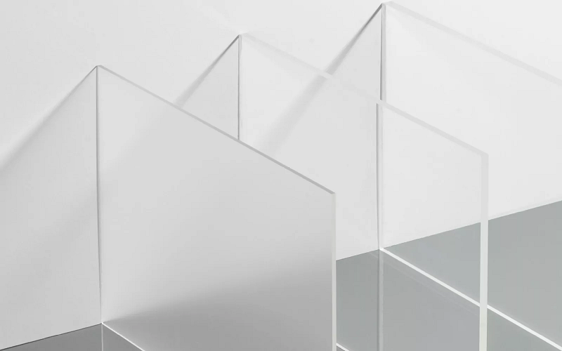 Plexiglass vs Acrylic ：What's The Difference? - FOW Mould
