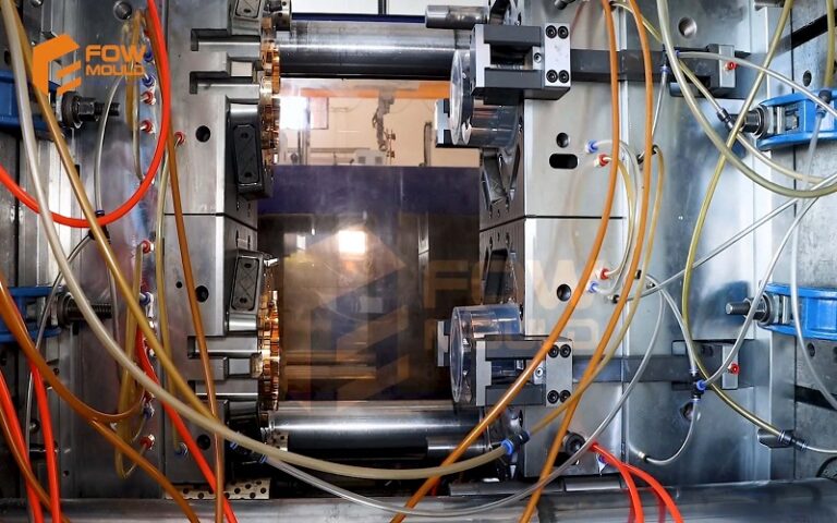 Plastic Container Mold: Techniques Analysis - FOW Mould