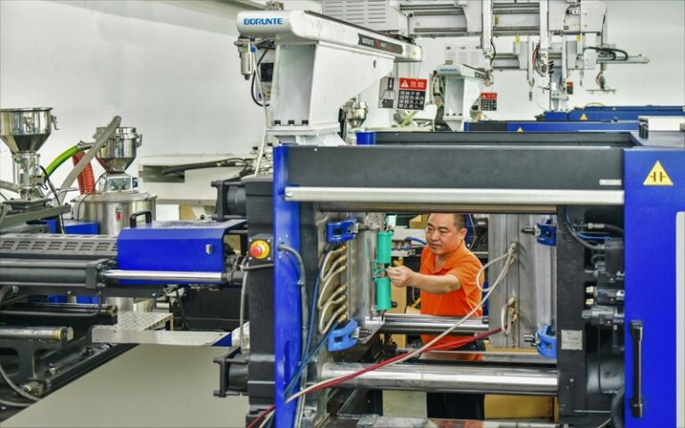 Thermoplastics Injection Molding: A Comprehensive Guide - FOW Mould