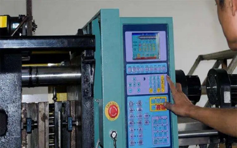 Understanding The Melting Point of Plastic Material - FOW Mould