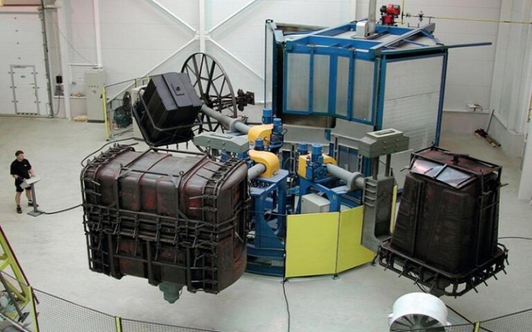 Rotational Molding: The Process & Use - FOW Mould